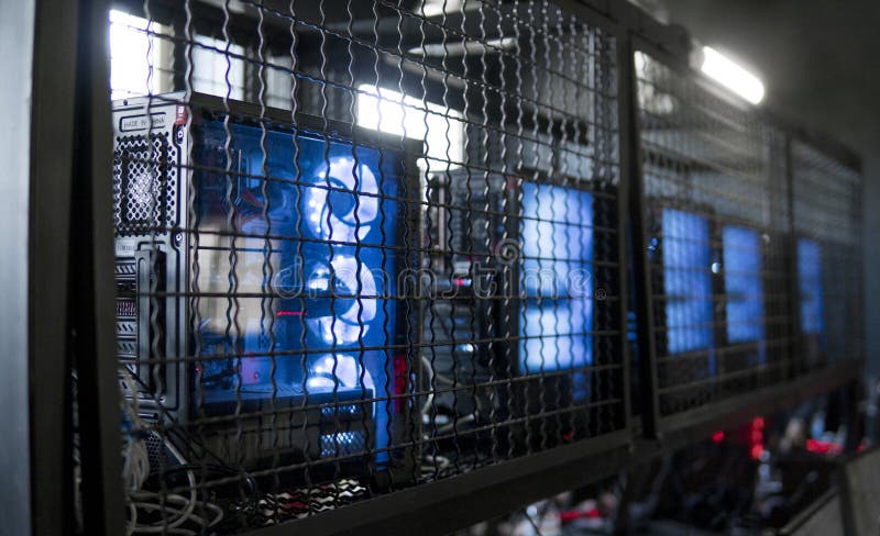 Computers in Modern Computer Club for Gamers and Peoples Who Love ...