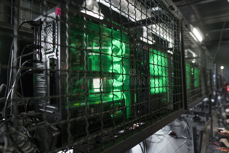 Computers in Modern Computer Club for Gamers and Peoples Who Love ...