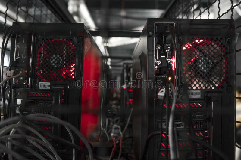 Computers in Modern Computer Club for Gamers and Peoples Who Love ...