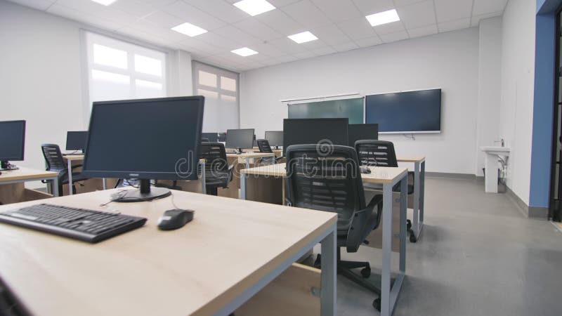 Empty Classroom Picture. Image: 7939710