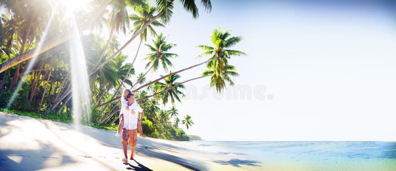 Conceito Romance Da Ilha Do Amor Da Praia Dos Pares Foto de Stock ...