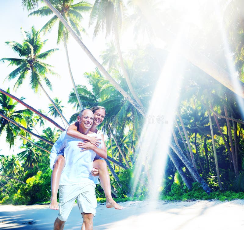Conceito Romance Da Ilha Do Amor Da Praia Dos Pares Foto de Stock ...