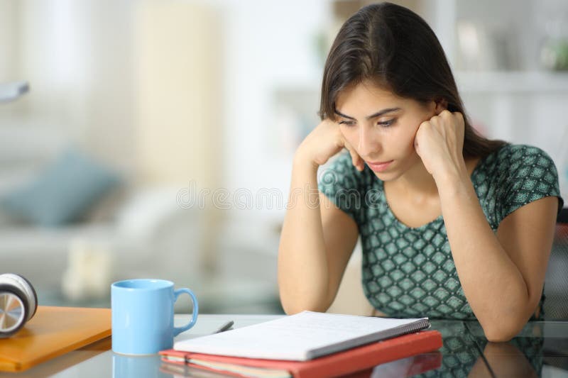 Concentrated Student Memorizing Notes at Home Stock Image - Image of ...