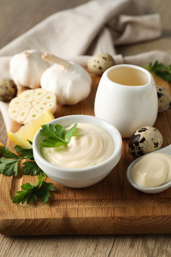 Concept De Cuisson Sauce Aux Oeufs Sauce Mayonnaise Sauce Photo stock ...