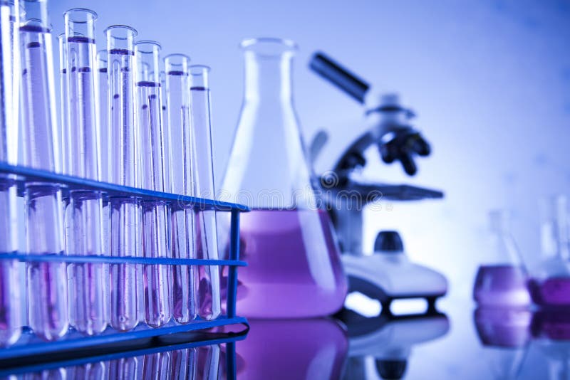 Solution chimique image stock. Image du fond, flacon, glaces - 1900657