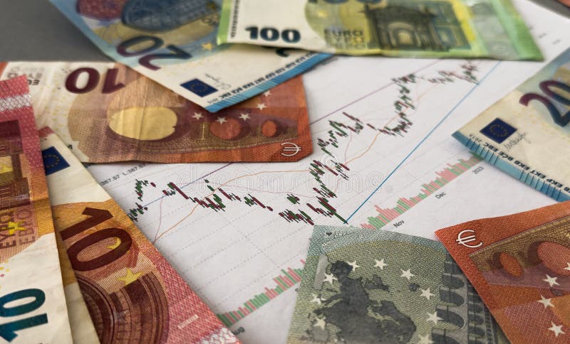 The Concept of the Fall and Growth of the Euro Exchange Rate. One ...