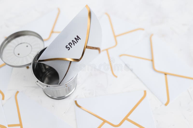 Concept of Inbox Organisation, Spam Email Envelopes with Trash Can ...