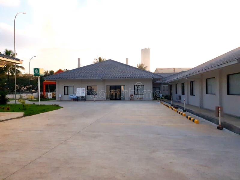 The Concept of a Very Modern Office Building that is Beautiful Has an ...