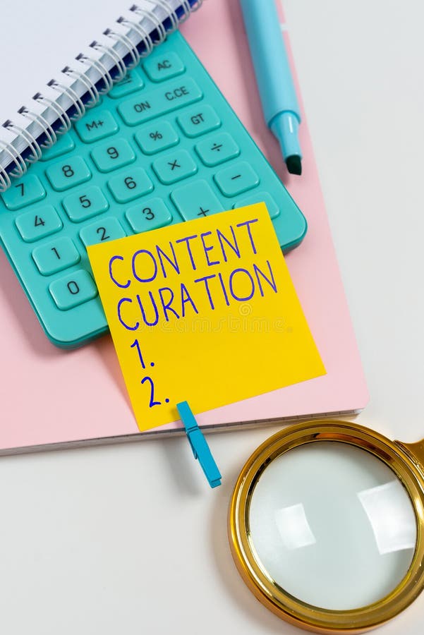 Conceptual Display Content Curation. Word for Establish a Fluid ...