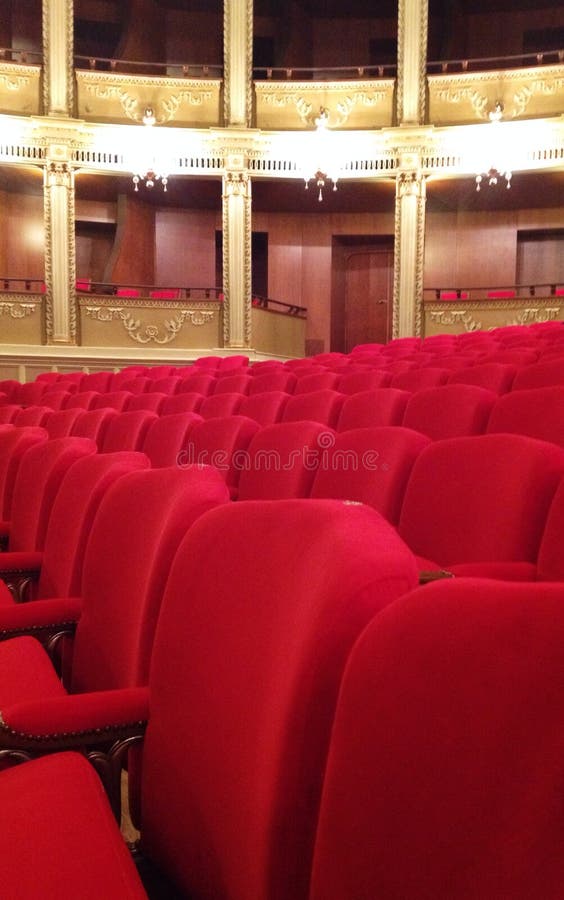 Bucharest Opera House Curtain Stock Image - Image of hall, beautiful ...