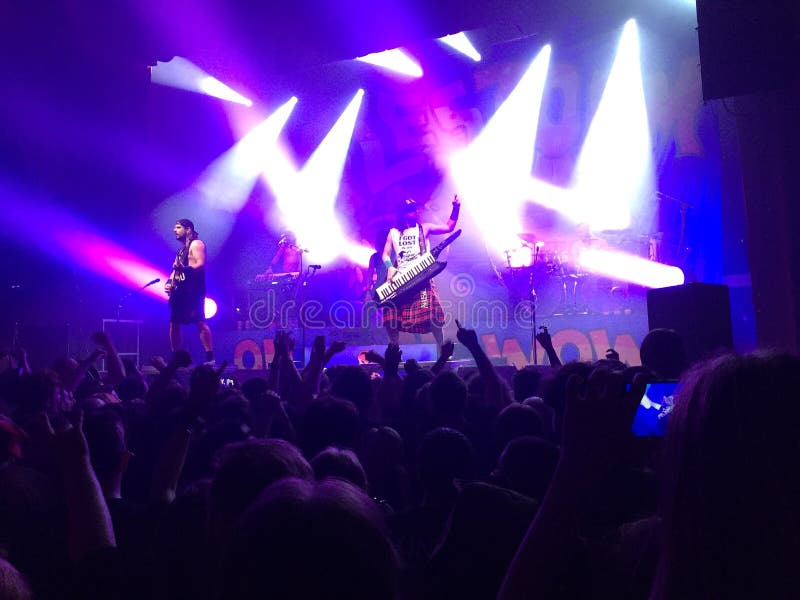 Concert editorial stock image. Image of lighting, manchester - 110623834