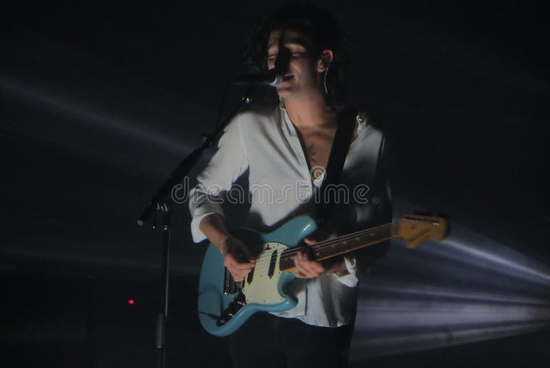 Matt Healy editorial photo. Image of rock, healy, 1975 - 111783376