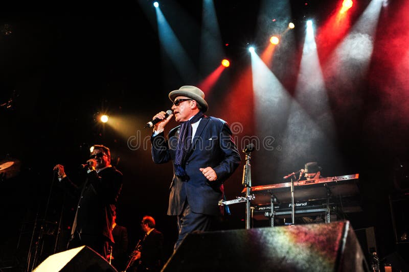 Phillip Browne Singer /Actor No Concerto Imagem Editorial - Imagem de ...