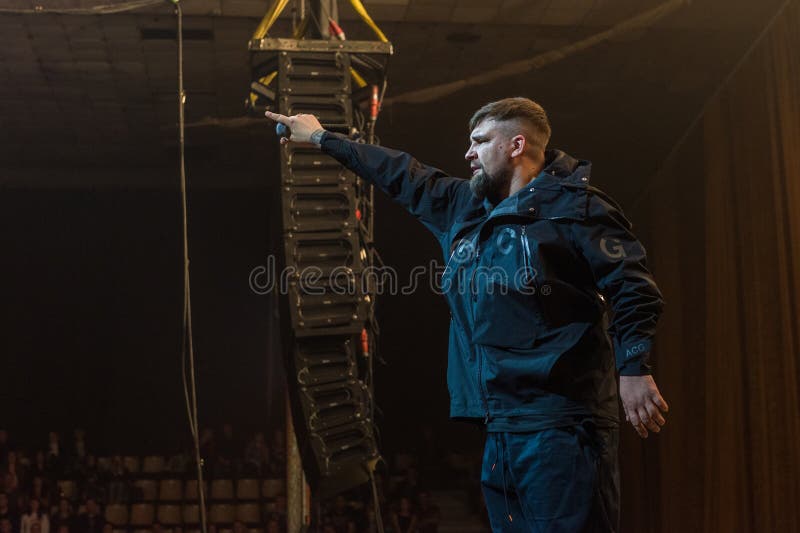 Concerto Do Rapper Famoso Basta Fotografia Editorial - Imagem de ...