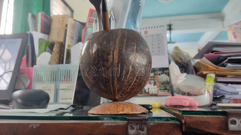 Concha De Coco Artesanal Tradicional Foto de archivo - Imagen de coco ...