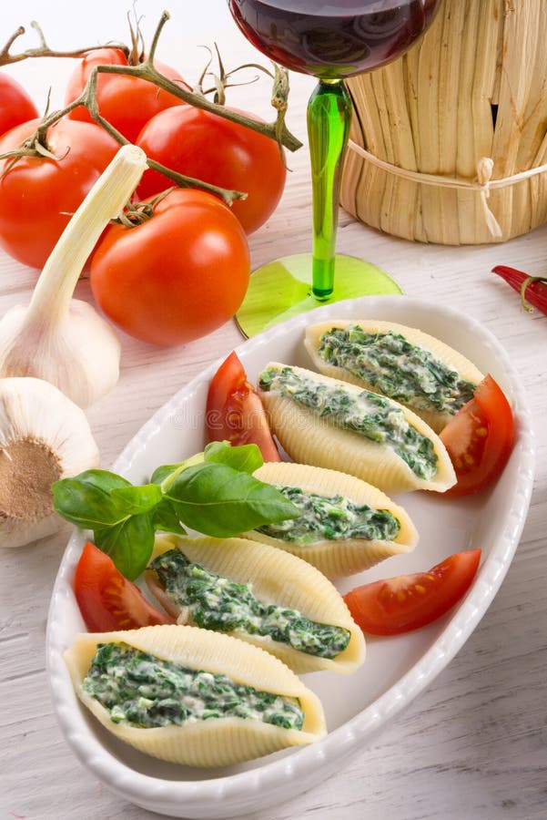 Conchiglioni stock image. Image of meal, appetizer, grated - 50100727