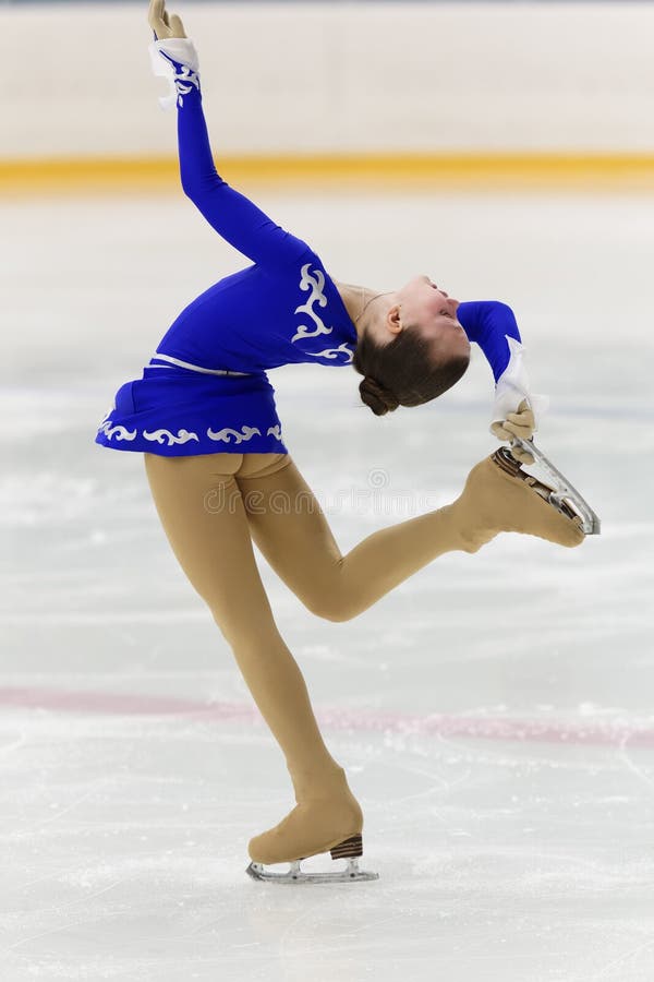 Concours De Patinage Artistique Image stock éditorial - Image du gens ...