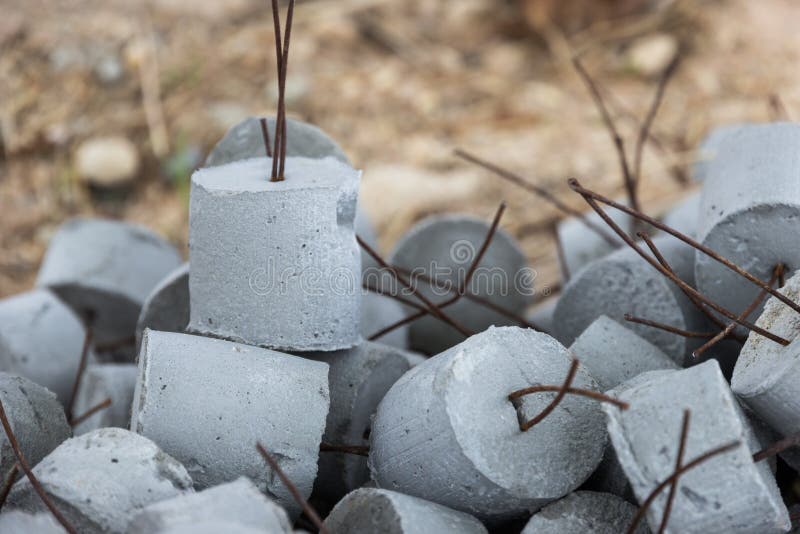 Concrete Covering ,Construction Work Small Cement Lumps for Spacing the ...