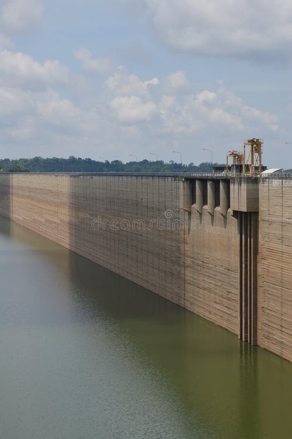 Concrete Dam on Sunshine Day Stock Photo - Image of brick, sunshine ...
