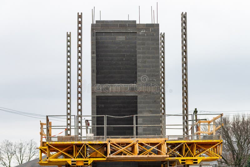Concrete Formwork with a Folding Mechanism and Floor Beams on ...