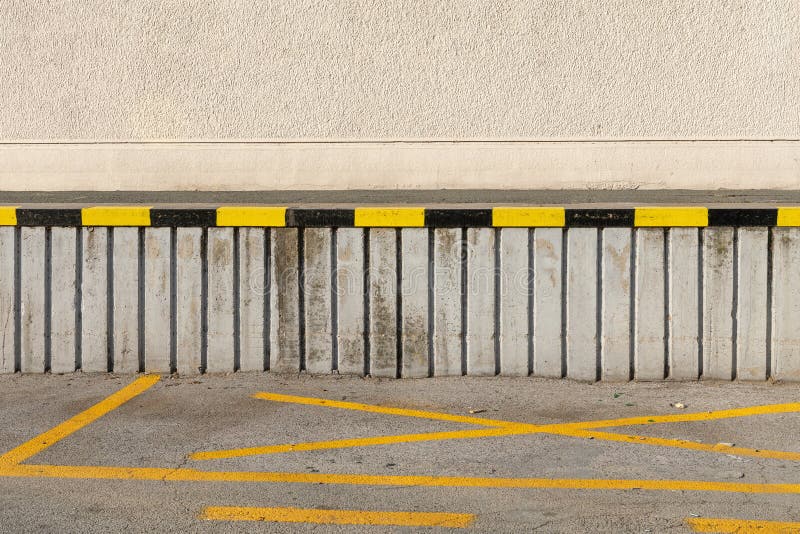 343 Loading Bay Ramp Stock Photos - Free & Royalty-Free Stock Photos ...