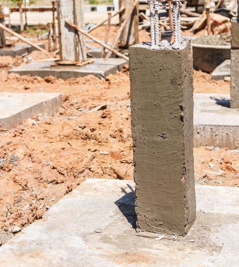 Building Concrete Pillar