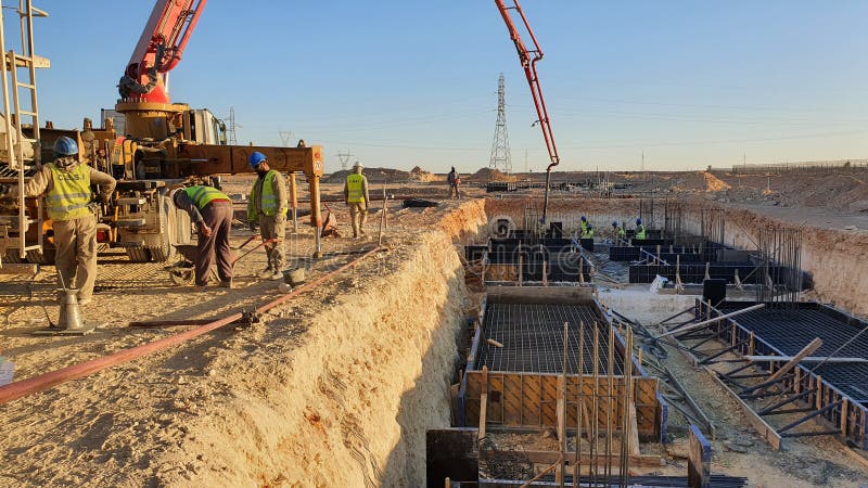 Concrete Pouring Work at Site Construction Editorial Photography ...