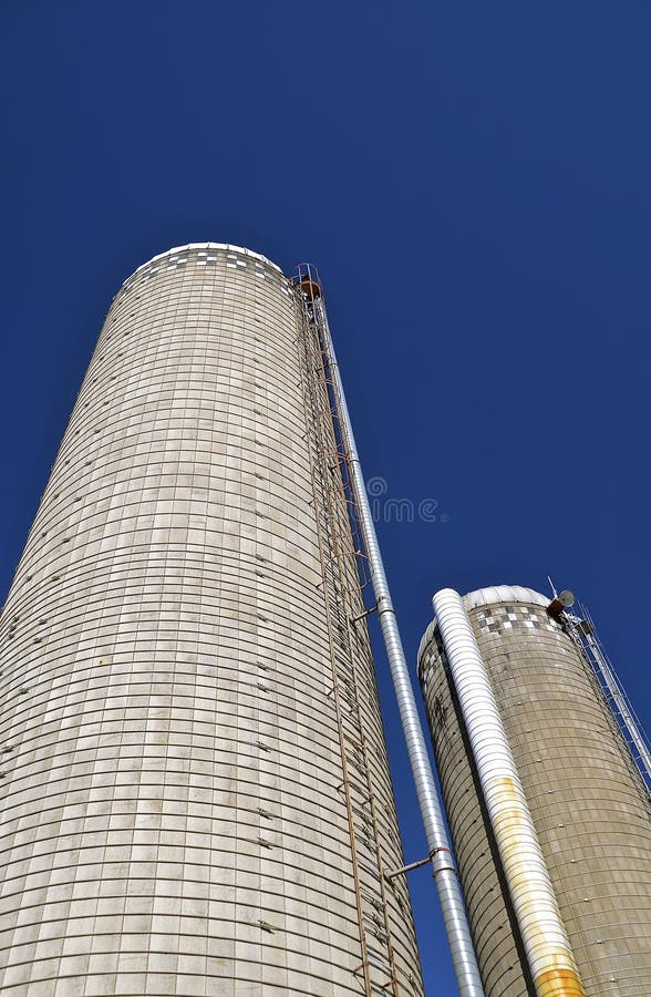 Silo Staves Retaining Wall
