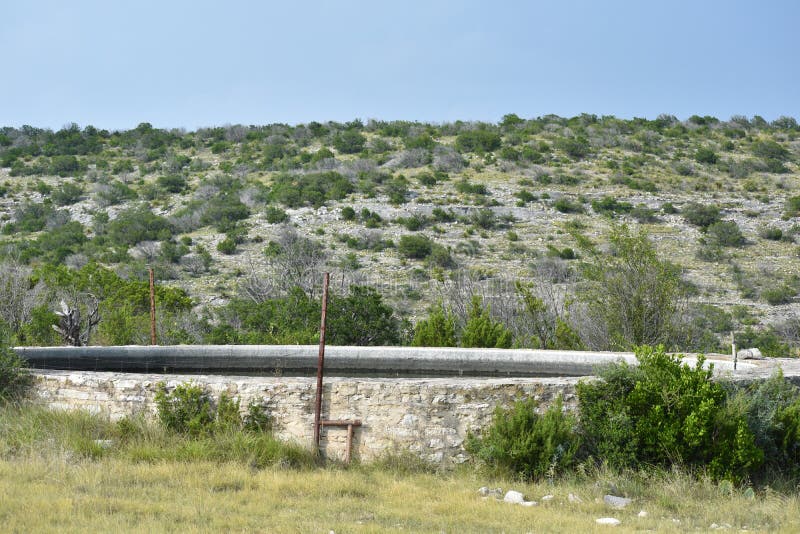 Concrete Water Pila stock image. Image of holding, outdoor - 100332335