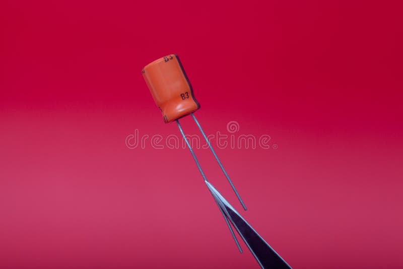Condensator stock afbeelding. Image of elektronisch, condensator - 27816337