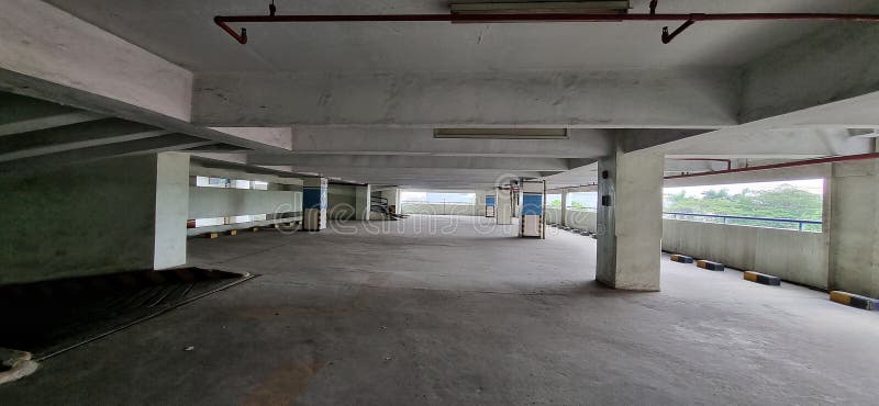 The Condition of the Empty Parking Building. Stock Photo - Image of ...