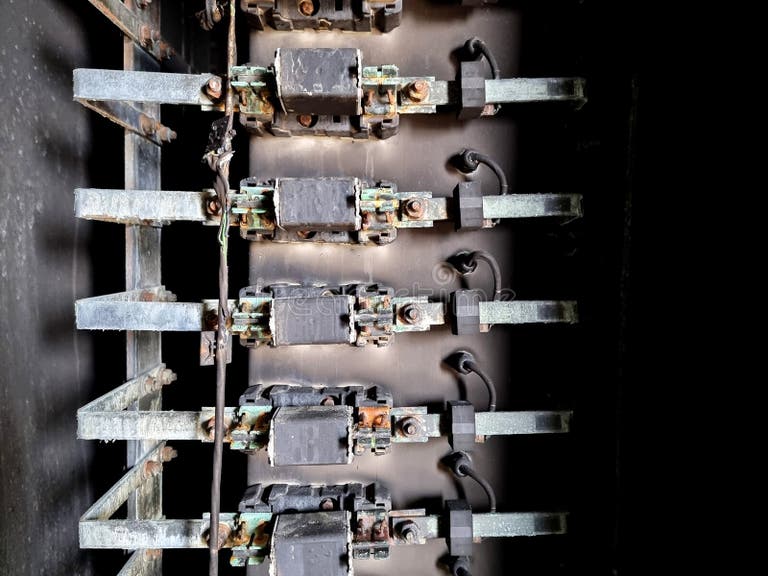 The Condition of the Low Voltage Power Fuse Burnt after a Short Circuit ...