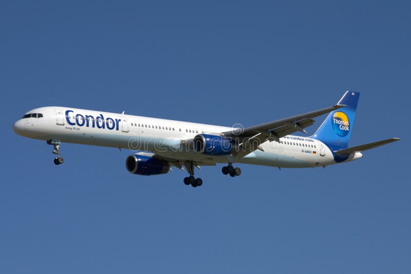 Condor Boeing 757-300 editorial photo. Image of takeoff - 70148131
