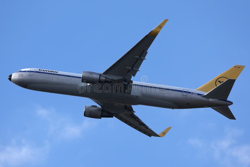 Condor Retro Livery Flying Up in the Sky Editorial Photography - Image ...