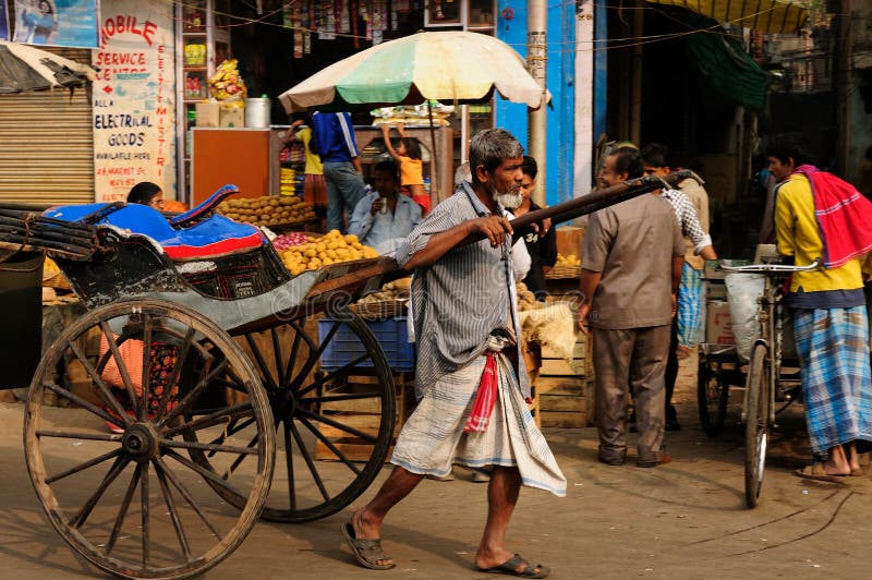 Conduite De Pousse-pousse - Kolkata (Calcutta, Inde, Asie) Photo stock ...