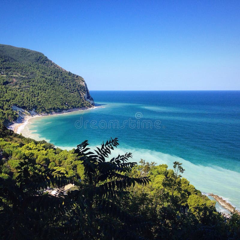 Berg Conero, Ancona, Italien Stockbild - Bild von region, mittelmeer ...