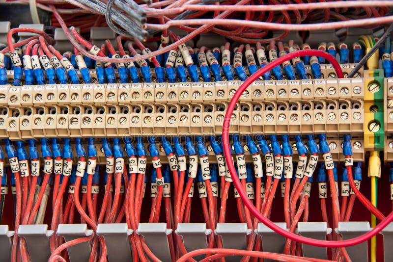 Conexiones imagen de archivo. Imagen de conexiones, cables - 26642669