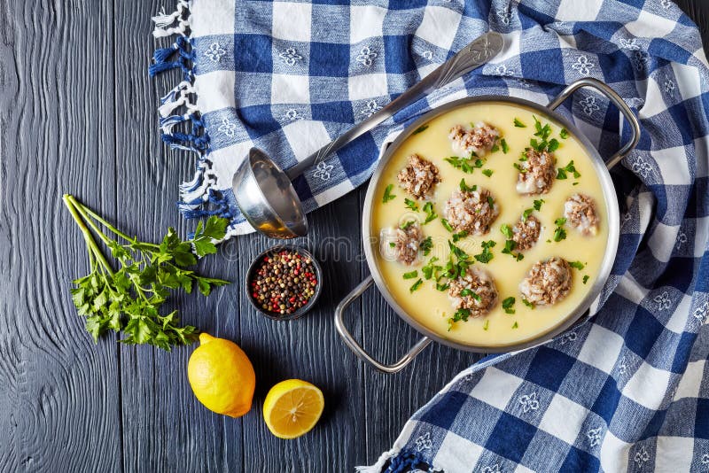Potage Grec De Boulette De Viande Photo stock - Image du viande, grec ...