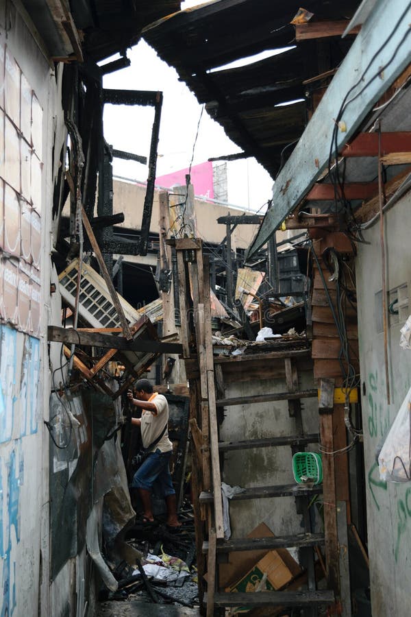 Conflagration editorial photography. Image of wood, black - 58047572