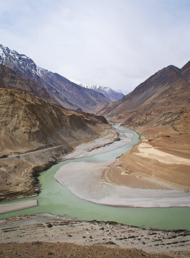 Confluence of River Indus and Zanskar Stock Image - Image of jammu ...