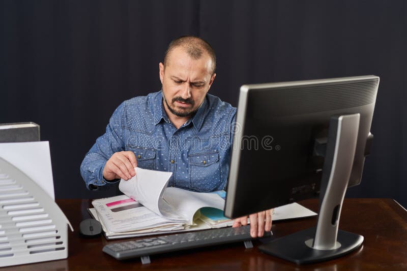 Confused office worker stock image. Image of busy, office - 207325027
