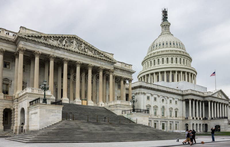 Congres Washington redactionele stock foto. Image of standbeeld - 32726458