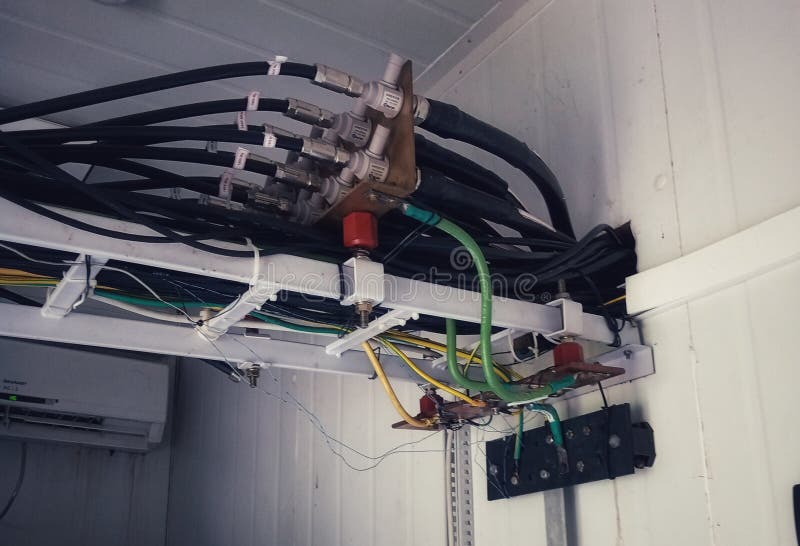 Feeder Cables Stock Photos - Free & Royalty-Free Stock Photos from ...