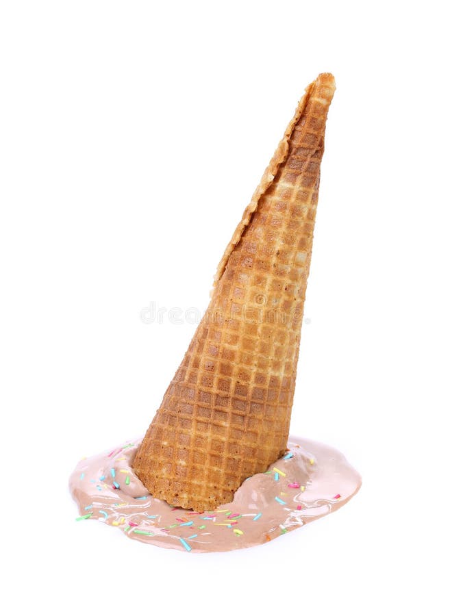 Cono Gelato Del Cioccolato Caduto Fotografia Stock - Immagine di cono ...