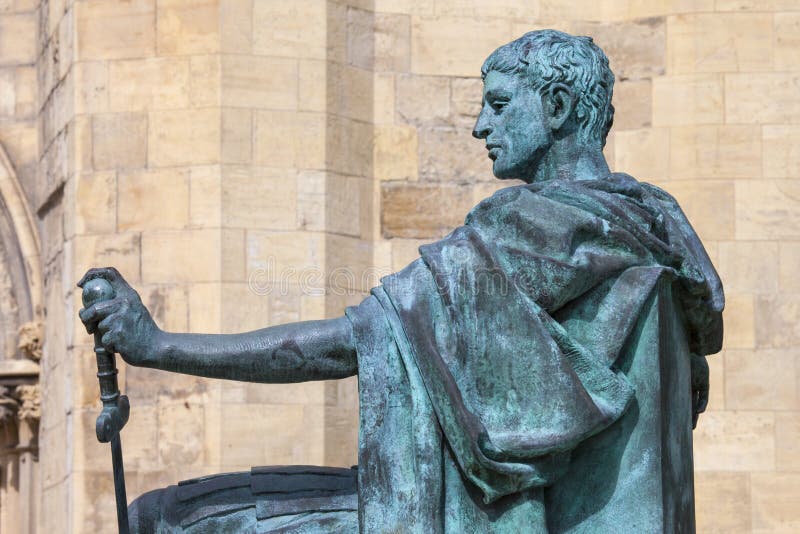 The Head of the Statue of Constantine in Rome Editorial Photography ...