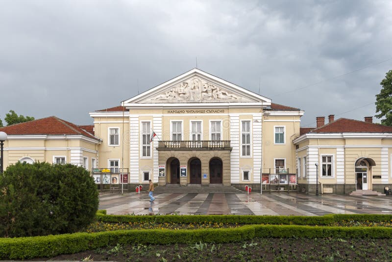 Building and Street at the Center of Town of Yambol, Bulgaria Imagem ...