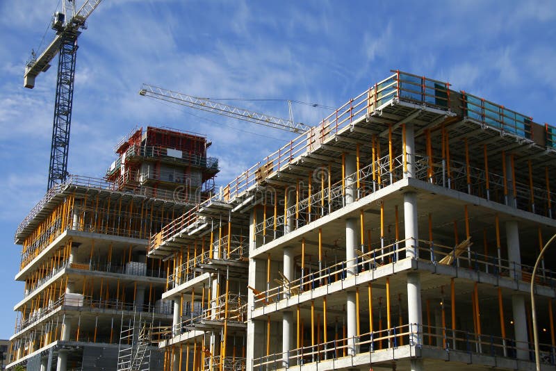 Vista De Un Desarrollo Constructivo Grande Debajo De La Construcción Con El Marco De Acero Y De ...