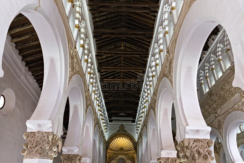 Synagogue Santa Maria La Blanca Ceiling, Toledo Editorial Photography ...