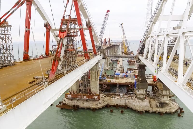 Construction of the Bridge. Engineering Facilities for the Construction ...