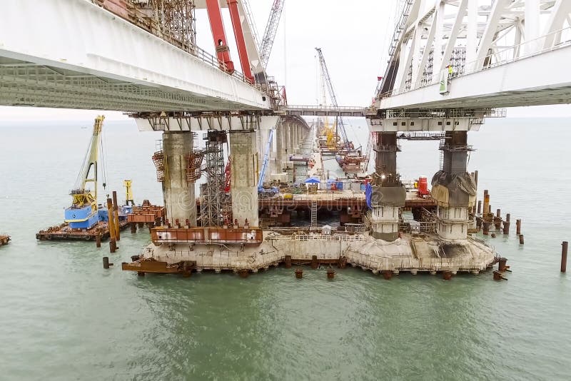 Construction of the Bridge. Engineering Facilities for the Construction ...